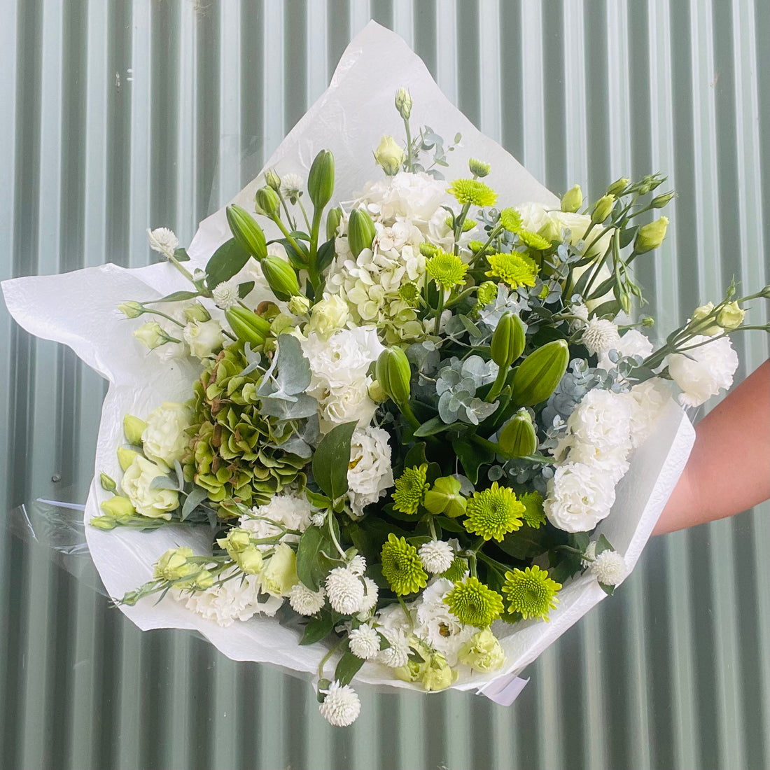 Seasonal Posy - White & Green – Avonlea Flowers