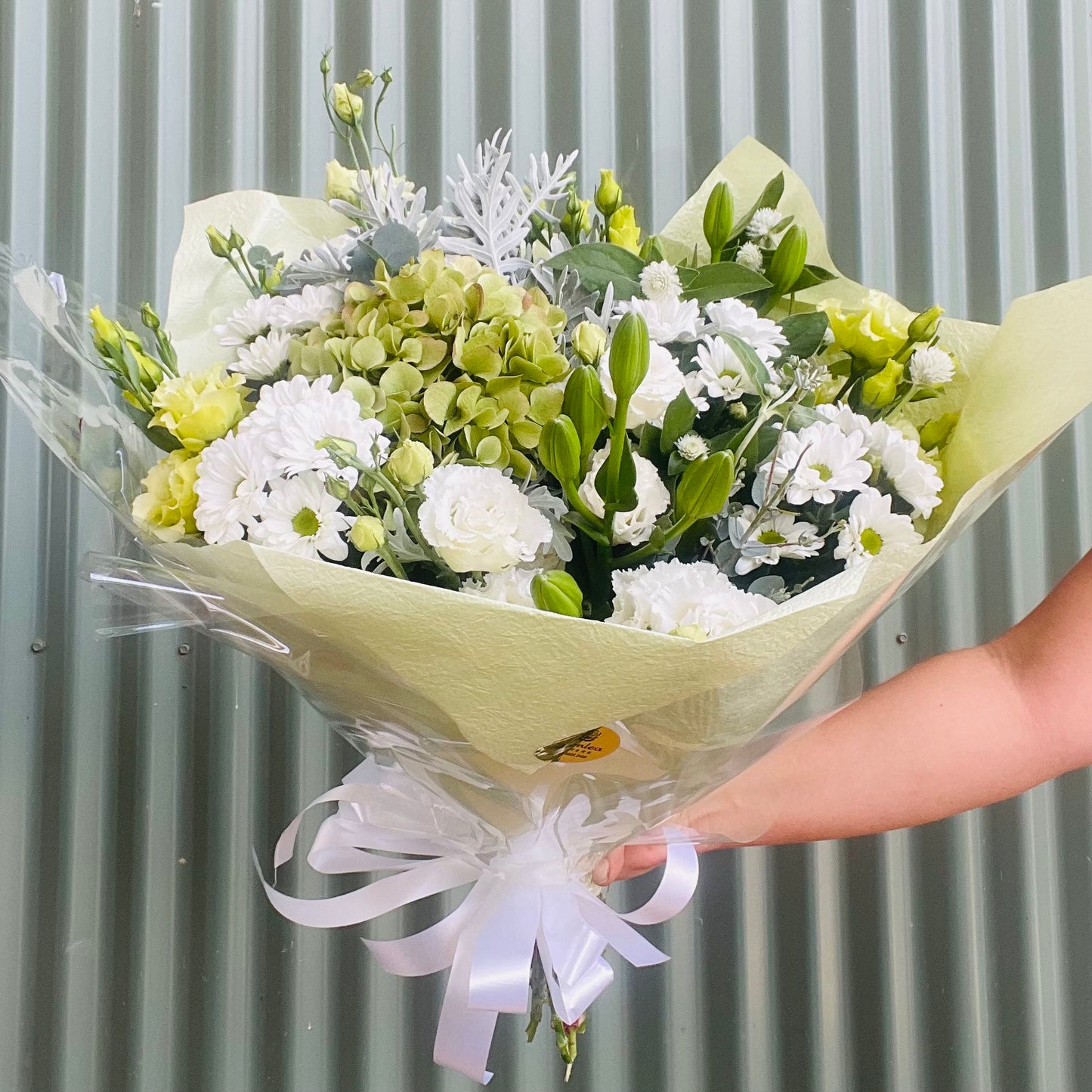 Seasonal Posy - White & Green – Avonlea Flowers